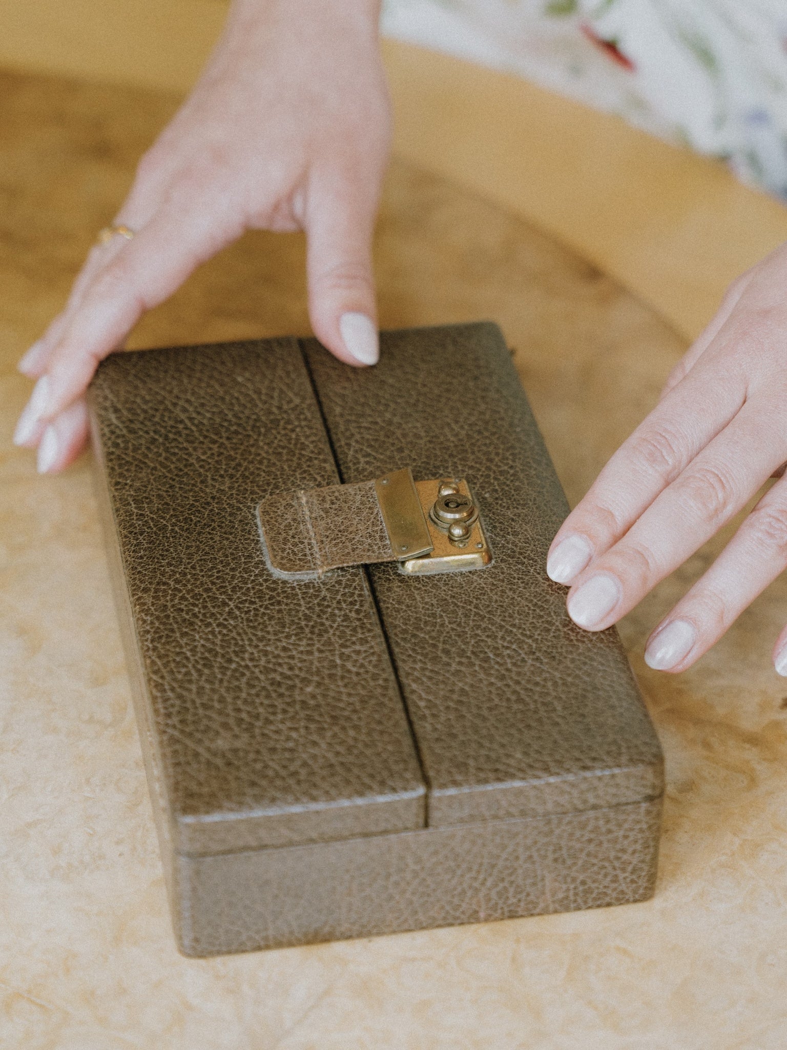 Medium Vintage Travel Box